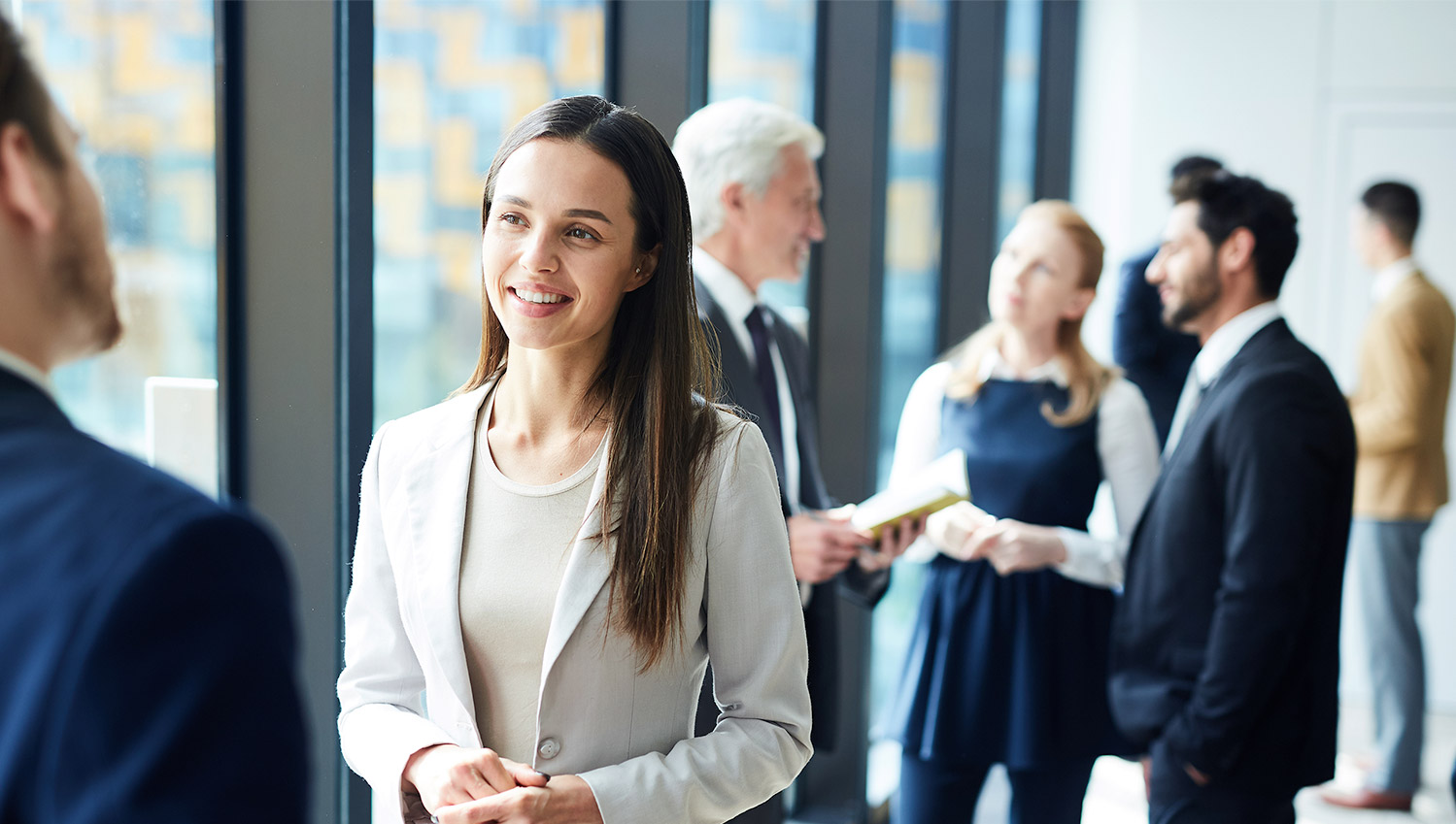 Professional vs Commercial License: Key Differences-FounderX